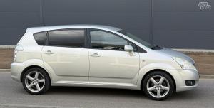 Grey Toyota Corolla Verso 2009 in Vilnius, with an engine capacity of 1.80 L and mileage of 308 thousand km for 3250 €, photo 7 on AUTOMOTO.COM.LV