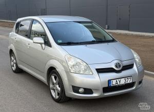 Grey Toyota Corolla Verso 2009 in Vilnius, with an engine capacity of 1.80 L and mileage of 308 thousand km for 3250 €, photo 8 on AUTOMOTO.COM.LV