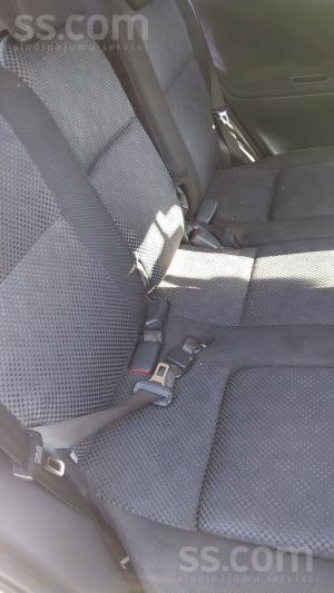 Pelēks Toyota Corolla Verso 2002 Daugavpils, ar dzinēja tilpumu 2.00 L un nobraukumu 279 tūkst. km par 600 €, foto 5 vietnē AUTOMOTO.COM.LV