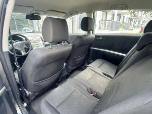 Grey Toyota Corolla Verso 2004 in Vilnius, with an engine capacity of 2.00 L and mileage of 241 thousand km for 1750 €, photo 9 on AUTOMOTO.COM.LV