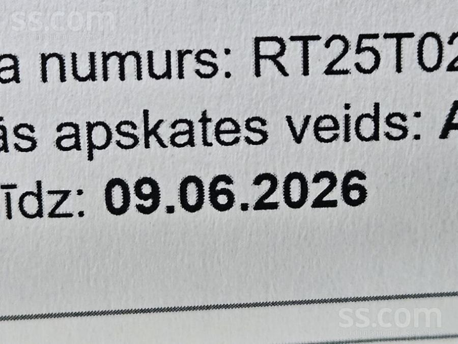 Pelēks Toyota Corolla Verso 2005 Rīga, ar dzinēja tilpumu 2.20 L un nobraukumu 424 tūkst. km par 1300 €, foto 4 vietnē AUTOMOTO.COM.LV