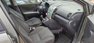 Pelēks Toyota Corolla Verso 2006 Valmiera, ar dzinēja tilpumu 2.20 L un nobraukumu 318 tūkst. km par 1850 €, foto 12 vietnē AUTOMOTO.COM.LV