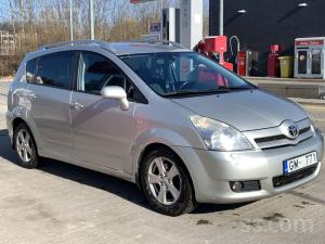 Pelēks Toyota Corolla Verso 2007 Rīga, ar dzinēja tilpumu 2.20 L un nobraukumu 350 tūkst. km par 1950 €, foto 3 vietnē AUTOMOTO.COM.LV