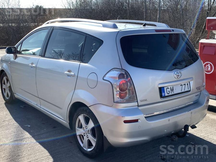 Pelēks Toyota Corolla Verso 2007 Rīga, ar dzinēja tilpumu 2.20 L un nobraukumu 350 tūkst. km par 1950 €, foto 5 vietnē AUTOMOTO.COM.LV