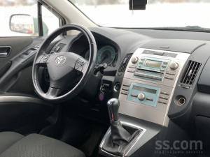 Pelēks Toyota Corolla Verso 2007 Rīga, ar dzinēja tilpumu 2.20 L un nobraukumu 350 tūkst. km par 1950 €, foto 7 vietnē AUTOMOTO.COM.LV