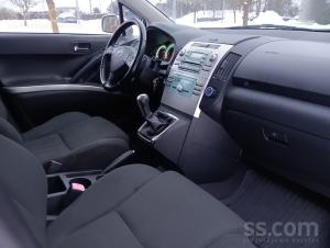 Pelēks Toyota Corolla Verso 2007 Rīga, ar dzinēja tilpumu 1.80 L un nobraukumu 347 tūkst. km par 2650 €, foto 7 vietnē AUTOMOTO.COM.LV
