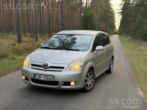 Серый Тойота Королла Версо 2007 в Рига, объемом двигателя 2.20 л и пробегом 241 тыс. км за 2200 €, фото 3 на AUTOMOTO.COM.LV
