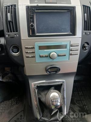 Grey Toyota Corolla Verso 2007 in Rezekne, with an engine capacity of 2.00 L and mileage of 335 thousand km for 1550 €, photo 10 on AUTOMOTO.COM.LV