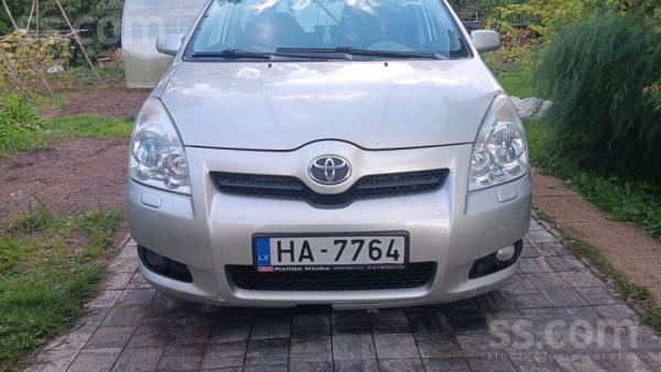 Pelēks Toyota Corolla Verso 2008 Rīga, ar dzinēja tilpumu 2.20 L un nobraukumu 390 tūkst. km par 800 €, foto 1 vietnē AUTOMOTO.COM.LV