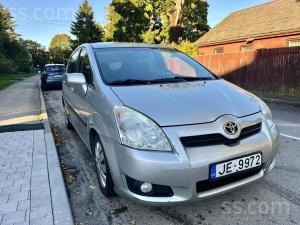 Pelēks Toyota Corolla Verso 2008 Rīga, ar dzinēja tilpumu 2.20 L un nobraukumu 381 tūkst. km par 1350 €, foto  vietnē AUTOMOTO.COM.LV