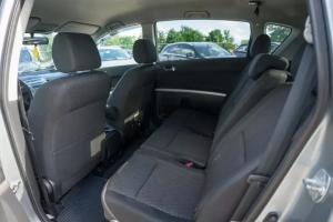 Grey Toyota Corolla Verso 2009 in Liepaja, with an engine capacity of 2.20 L and mileage of 192 thousand km for 3850 €, photo 11 on AUTOMOTO.COM.LV