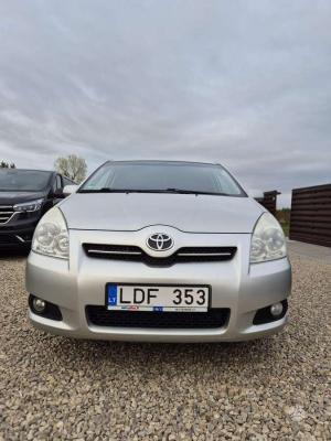 Pelēks Toyota Corolla Verso 2009 Mažeikiai, ar dzinēja tilpumu 2.20 L un nobraukumu 300 tūkst. km par 4100 €, foto 9 vietnē AUTOMOTO.COM.LV