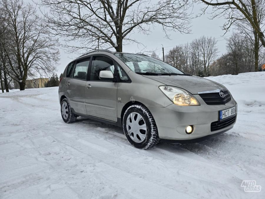 Pelēks Toyota Corolla Verso 2003 Radviliškis, ar dzinēja tilpumu 2.00 L un nobraukumu 312 tūkst. km par 1290 €, foto 5 vietnē AUTOMOTO.COM.LV