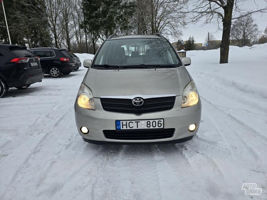 Pelēks Toyota Corolla Verso 2003 Radviliškis, ar dzinēja tilpumu 2.00 L un nobraukumu 312 tūkst. km par 1290 €, foto 9 vietnē AUTOMOTO.COM.LV