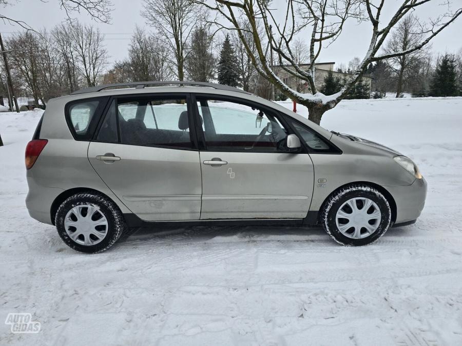 Pelēks Toyota Corolla Verso 2003 Radviliškis, ar dzinēja tilpumu 2.00 L un nobraukumu 312 tūkst. km par 1290 €, foto 11 vietnē AUTOMOTO.COM.LV