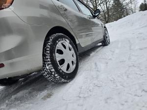 Pelēks Toyota Corolla Verso 2003 Radviliškis, ar dzinēja tilpumu 2.00 L un nobraukumu 312 tūkst. km par 1290 €, foto 13 vietnē AUTOMOTO.COM.LV
