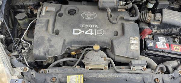 Pelēks Toyota Corolla Verso 2003 Viļņa, ar dzinēja tilpumu 2.00 L un nobraukumu 366 tūkst. km par 740 €, foto 7 vietnē AUTOMOTO.COM.LV