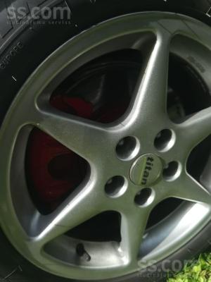 Pelēks Toyota Corolla Verso 2004 Krāslava, ar dzinēja tilpumu 2.00 L un nobraukumu 325 tūkst. km par 1850 €, foto 6 vietnē AUTOMOTO.COM.LV