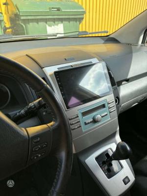 Pelēks Toyota Corolla Verso 2004 Klaipėda, ar dzinēja tilpumu 1.79 L un nobraukumu 235 tūkst. km par 800 €, foto 7 vietnē AUTOMOTO.COM.LV
