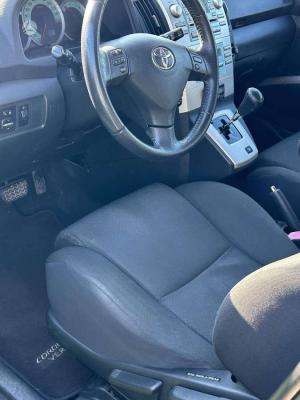 Pelēks Toyota Corolla Verso 2004 Prienai, ar dzinēja tilpumu 1.79 L un nobraukumu 210 tūkst. km par 2750 €, foto 7 vietnē AUTOMOTO.COM.LV