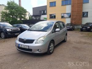 Grey Toyota Corolla Verso 2004 in Daugavpils, with an engine capacity of 2.00 L and mileage of 0 thousand km for 1450 €, photo  on AUTOMOTO.COM.LV