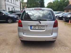 Pelēks Toyota Corolla Verso 2004 Daugavpils, ar dzinēja tilpumu 2.00 L un nobraukumu 0 tūkst. km par 1450 €, foto 10 vietnē AUTOMOTO.COM.LV