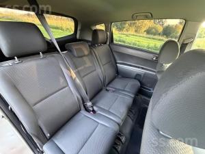 Grey Toyota Corolla Verso 2004 in Riga, with an engine capacity of 2.00 L and mileage of 324 thousand km for 1000 €, photo 8 on AUTOMOTO.COM.LV