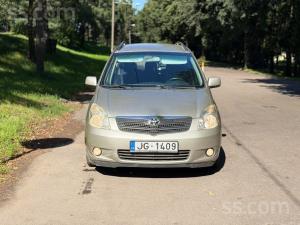Pelēks Toyota Corolla Verso 2004 Rīga, ar dzinēja tilpumu 2.00 L un nobraukumu 311 tūkst. km par 1250 €, foto 6 vietnē AUTOMOTO.COM.LV