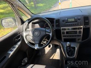 Pelēks Toyota Corolla Verso 2004 Rīga, ar dzinēja tilpumu 2.00 L un nobraukumu 311 tūkst. km par 1250 €, foto 8 vietnē AUTOMOTO.COM.LV