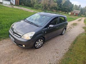 Pelēks Toyota Corolla Verso 2004 Anykščiai, ar dzinēja tilpumu 2.00 L un nobraukumu 310 tūkst. km par 1490 €, foto 6 vietnē AUTOMOTO.COM.LV