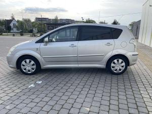 Grey Toyota Corolla Verso 2005 in Vilnius, with an engine capacity of 2.00 L and mileage of 300 thousand km for 1750 €, photo 3 on AUTOMOTO.COM.LV
