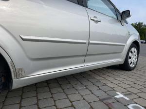 Grey Toyota Corolla Verso 2005 in Vilnius, with an engine capacity of 2.00 L and mileage of 300 thousand km for 1750 €, photo 13 on AUTOMOTO.COM.LV