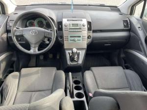 Grey Toyota Corolla Verso 2005 in Vilnius, with an engine capacity of 2.00 L and mileage of 300 thousand km for 1750 €, photo 20 on AUTOMOTO.COM.LV