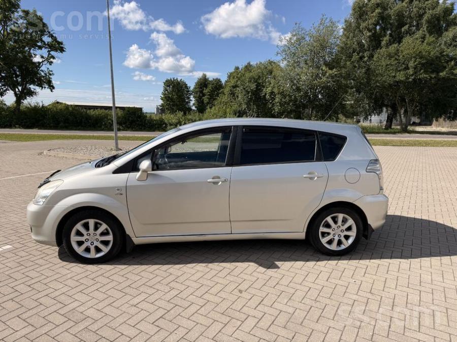 Pelēks Toyota Corolla Verso 2005 Cēsis, ar dzinēja tilpumu 2.00 L un nobraukumu 327 tūkst. km par 1450 €, foto 7 vietnē AUTOMOTO.COM.LV