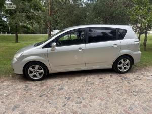Grey Toyota Corolla Verso 2005 in Druskininkai, with an engine capacity of 2.00 L and mileage of 216 thousand km for 2350 €, photo 6 on AUTOMOTO.COM.LV