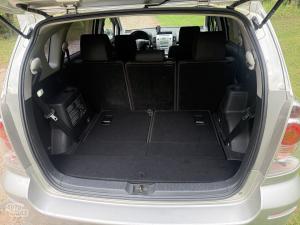 Grey Toyota Corolla Verso 2005 in Druskininkai, with an engine capacity of 2.00 L and mileage of 216 thousand km for 2350 €, photo 14 on AUTOMOTO.COM.LV