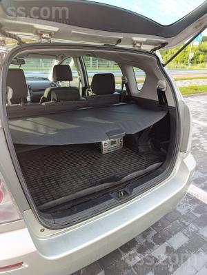Pelēks Toyota Corolla Verso 2005 Jelgava, ar dzinēja tilpumu 2.20 L un nobraukumu 397 tūkst. km par 1700 €, foto 7 vietnē AUTOMOTO.COM.LV