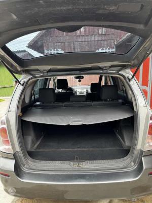 Pelēks Toyota Corolla Verso 2005 Akmenė, ar dzinēja tilpumu 2.00 L un nobraukumu 355 tūkst. km par 1000 €, foto 9 vietnē AUTOMOTO.COM.LV