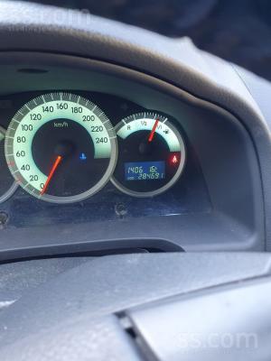 Pelēks Toyota Corolla Verso 2005 Jūrmala, ar dzinēja tilpumu 1.80 L un nobraukumu 285 tūkst. km par 3390 €, foto 10 vietnē AUTOMOTO.COM.LV