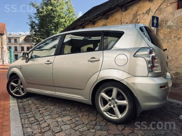 Toyota Corolla Verso 2005 CÄsis vietnÄ PelÄks Toyota Corolla Verso 2005 CÄsis, ar dzinÄja tilpumu 2.00 L un nobraukumu 0 tÅ«kst. km par 1490 ā¬, foto 9 vietnÄ AUTOMOTO.COM.LV