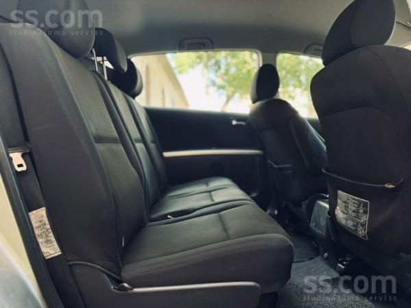 Toyota Corolla Verso 2005 CÄsis vietnÄ PelÄks Toyota Corolla Verso 2005 CÄsis, ar dzinÄja tilpumu 2.00 L un nobraukumu 0 tÅ«kst. km par 1490 ā¬, foto 10 vietnÄ AUTOMOTO.COM.LV
