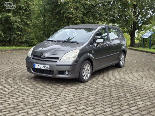 Toyota Corolla Verso 2005 Kauņa vietnē Pelēks Toyota Corolla Verso 2005 Kauņa, ar dzinēja tilpumu 2.00 L un nobraukumu 284 tūkst. km par 1950 €, foto 4 vietnē AUTOMOTO.COM.LV