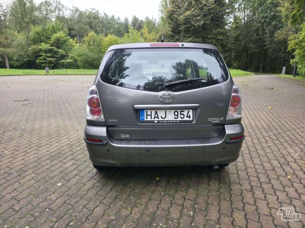 Toyota Corolla Verso 2005 Kauņa vietnē Pelēks Toyota Corolla Verso 2005 Kauņa, ar dzinēja tilpumu 2.00 L un nobraukumu 284 tūkst. km par 1950 €, foto 7 vietnē AUTOMOTO.COM.LV