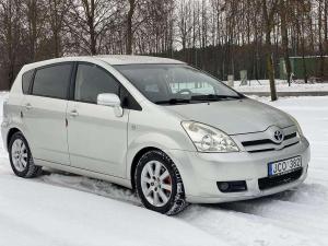 Pelēks Toyota Corolla Verso 2006 Kauņa, ar dzinēja tilpumu 2.23 L un nobraukumu 308 tūkst. km par 1250 €, foto 3 vietnē AUTOMOTO.COM.LV