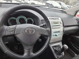 Pelēks Toyota Corolla Verso 2006 Viļņa, ar dzinēja tilpumu 2.23 L un nobraukumu 294 tūkst. km par 1850 €, foto 8 vietnē AUTOMOTO.COM.LV
