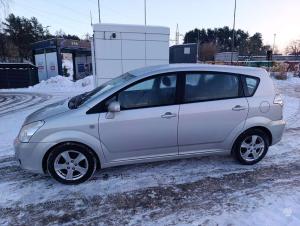 Grey Toyota Corolla Verso 2006 in Vilnius, with an engine capacity of 1.79 L and mileage of 224 thousand km for 2750 €, photo 3 on AUTOMOTO.COM.LV