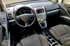 Grey Toyota Corolla Verso 2006 in Radviliskis, with an engine capacity of 2.20 L and mileage of 284 thousand km for 2450 €, photo 13 on AUTOMOTO.COM.LV