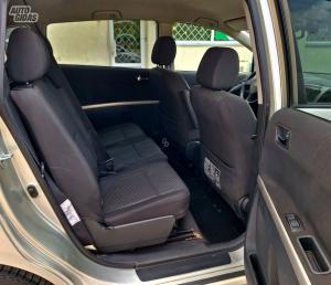 Grey Toyota Corolla Verso 2006 in Radviliskis, with an engine capacity of 2.20 L and mileage of 284 thousand km for 2450 €, photo 17 on AUTOMOTO.COM.LV