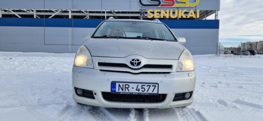 Pelēks Toyota Corolla Verso 2006 Rīga, ar dzinēja tilpumu 2.20 L un nobraukumu 262 tūkst. km par 3299 €, foto 16 vietnē AUTOMOTO.COM.LV