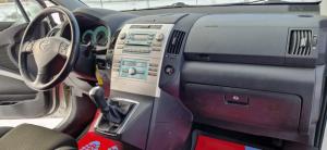 Pelēks Toyota Corolla Verso 2006 Rīga, ar dzinēja tilpumu 2.20 L un nobraukumu 262 tūkst. km par 3299 €, foto 49 vietnē AUTOMOTO.COM.LV
